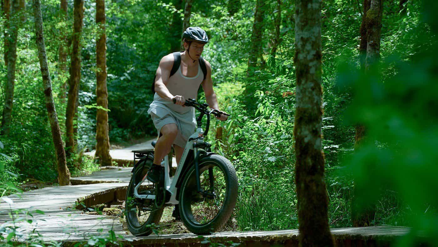 Mokwheel power station ebikes can charge your devices ...